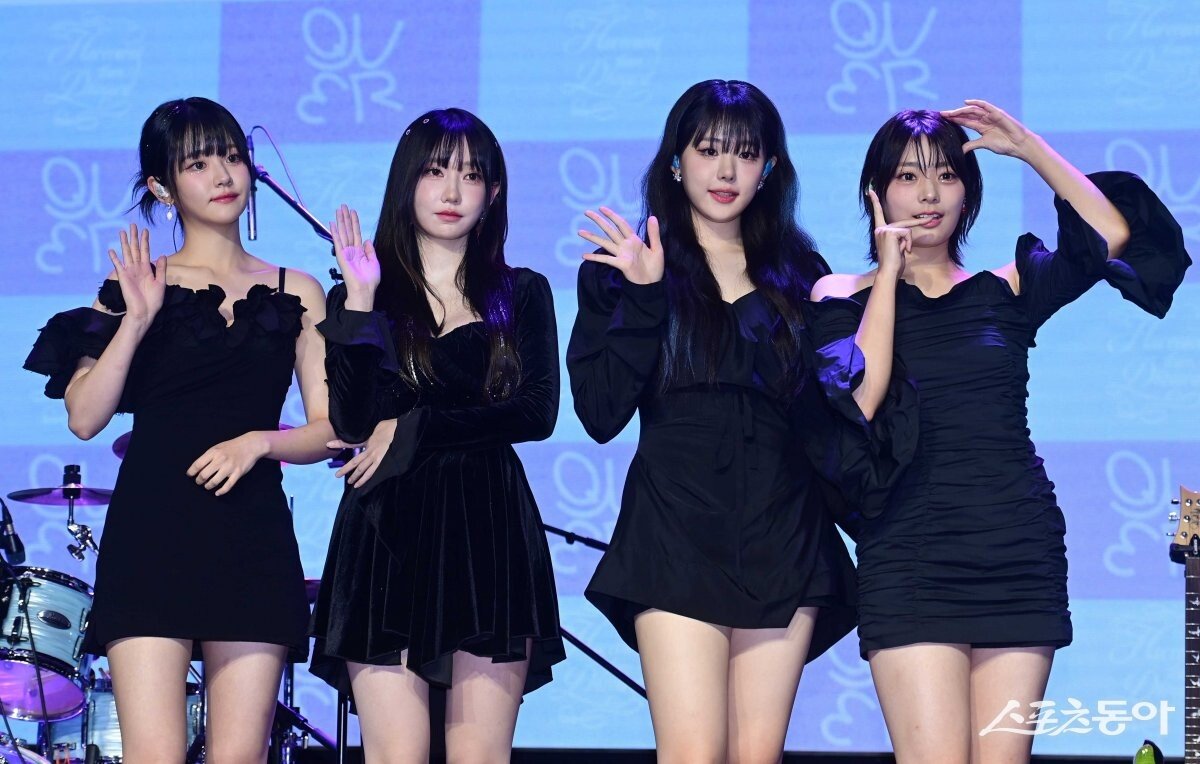 QWER, 드디어 공식 데뷔 [포토]｜스포츠동아
