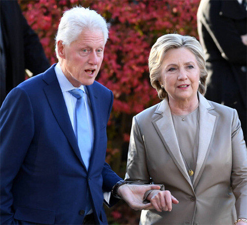 [U.S. presidential election] Hillary Clinton bows out | The DONG-A ILBO