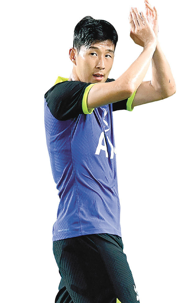 Son, Hwang to have their first clash for EPL season | The DONG-A ILBO