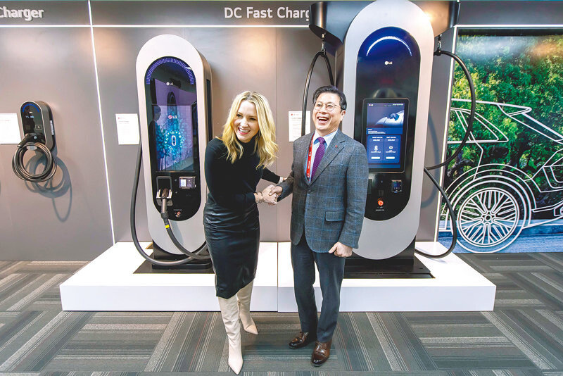 LG begins operation of EV charger plant in US | The DONG-A ILBO