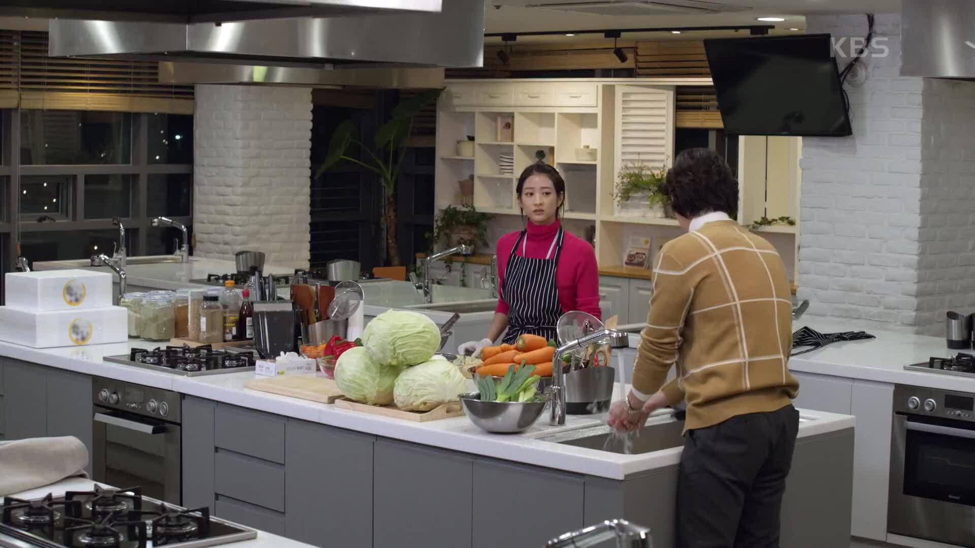 이호재의 이야기를 듣고 도시락을 만들자는 아이디어를 낸 배누리 | KBS 221230 방송 : VODA