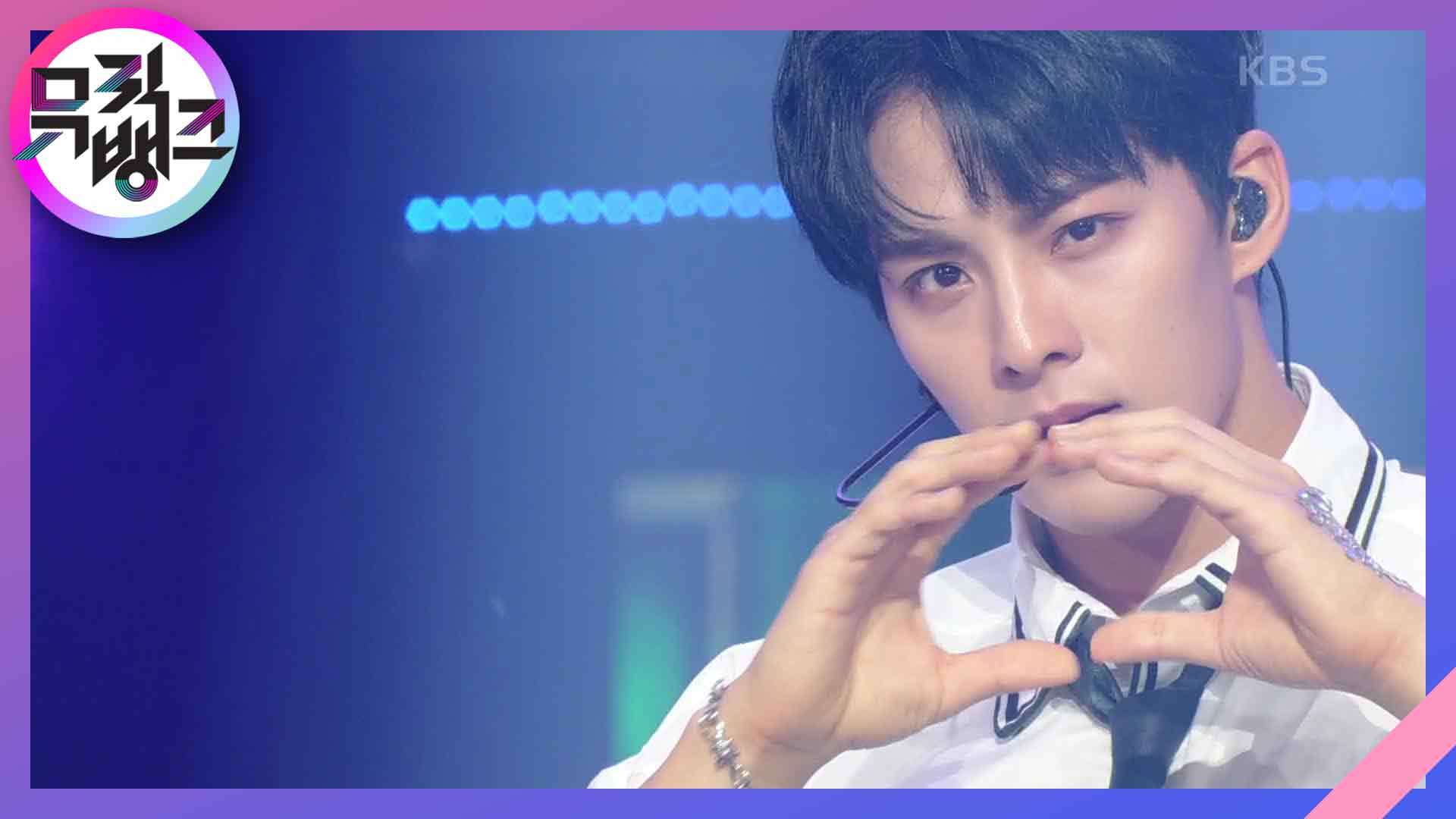 Walking On The Moon - TAN | KBS 220729 방송 | 보다