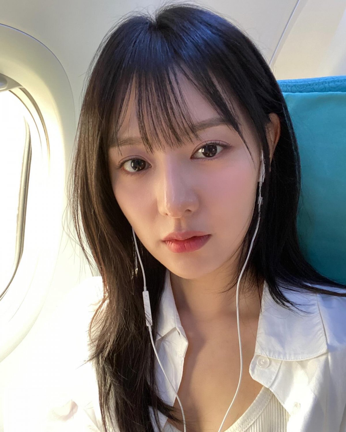 Kim Ji-won, a beauty that makes you want to sit next to her on the plane… A dazzling queen [DA ...