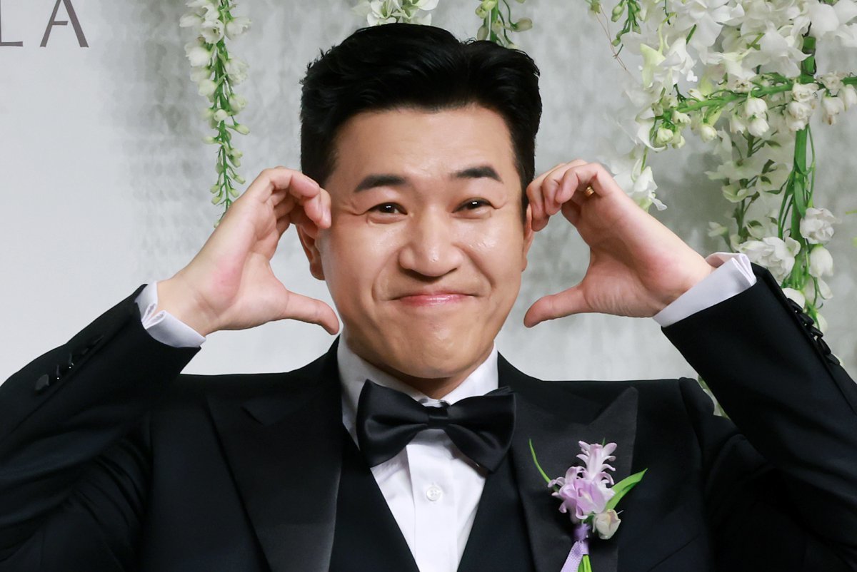 Kim Jong-min “I will live well… I wish my father was with me” Tearful ...