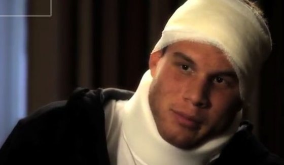 기아차 K5 “NBA 최고스타 들이받다” : 비즈N