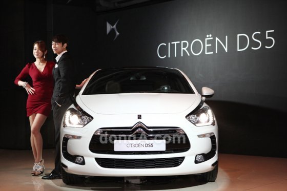 [포토] ‘프랑스를 대표한다’ 시트로엥 DS5, 시선 집중 : 비즈N