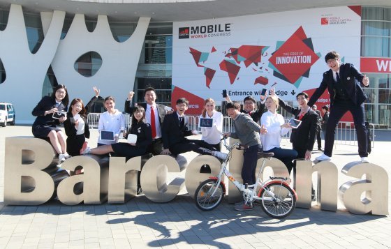 [MWC 2015 현장]KT, 5G 선두주자 될까…LTE보다 100배 빠른 기술 공개 : 비즈N