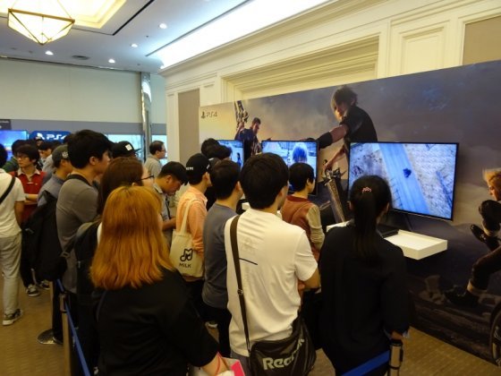 "토너먼트부터 PS VR 체험존까지.." SIEK, 'PS 아레나' 성황리 개최 : 비즈N