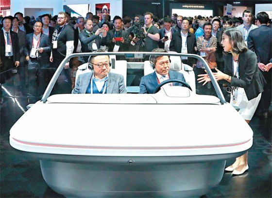 “5G 시대 변화 미디어부터 시작… 스마트폰이 TV도 대체” : 비즈N