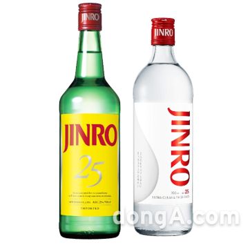 하이트진로, 일본 브랜드 ‘진로(JINRO)’ 첫 수출 43년 만에 전면 리뉴얼 : 비즈N