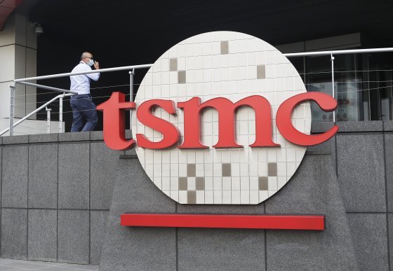 TSMC 1분기 파운드리 점유율 61.7%… 삼성과 격차 확대 : 비즈N