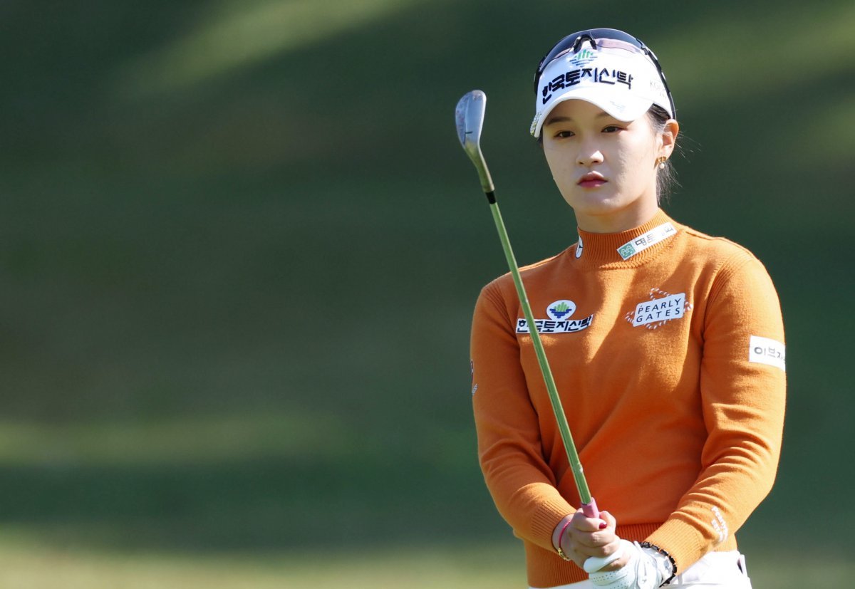 박현경, KLPGA ‘대상포인트-상금-다승’ 선두 탈환 나선다 : 비즈N