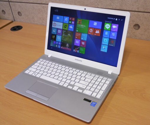 [리뷰] 브로드웰 품은 `신상` 삼성 노트북5 NT500R5K｜스포츠동아