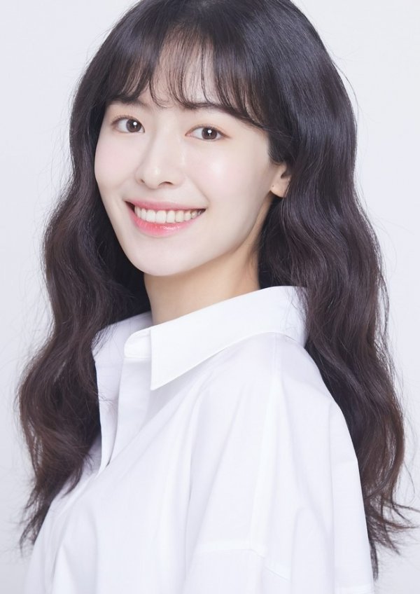 지우, 정진영 소속사와 전속계약｜스포츠동아