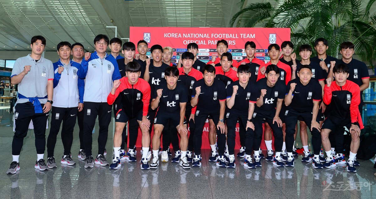 U24 축구국가대표팀 ‘중국과 친선경기 위해 출국!’ [포토]｜스포츠동아