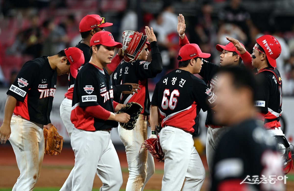 KIA, kt를 상대로 스윕승! [포토]｜스포츠동아