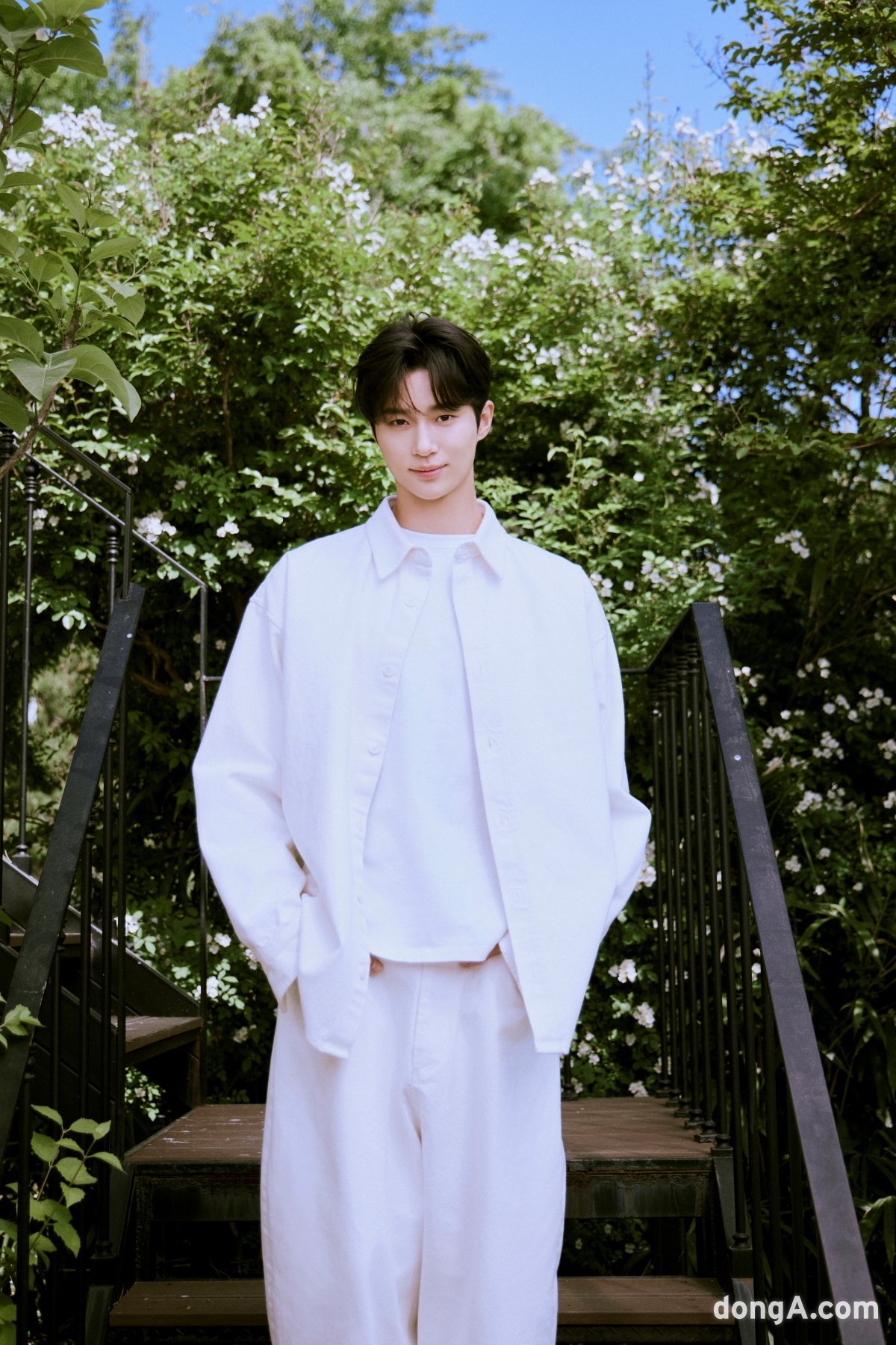 변우석, 흰 자켓보다 빛나는 미모 [DA포토]｜스포츠동아