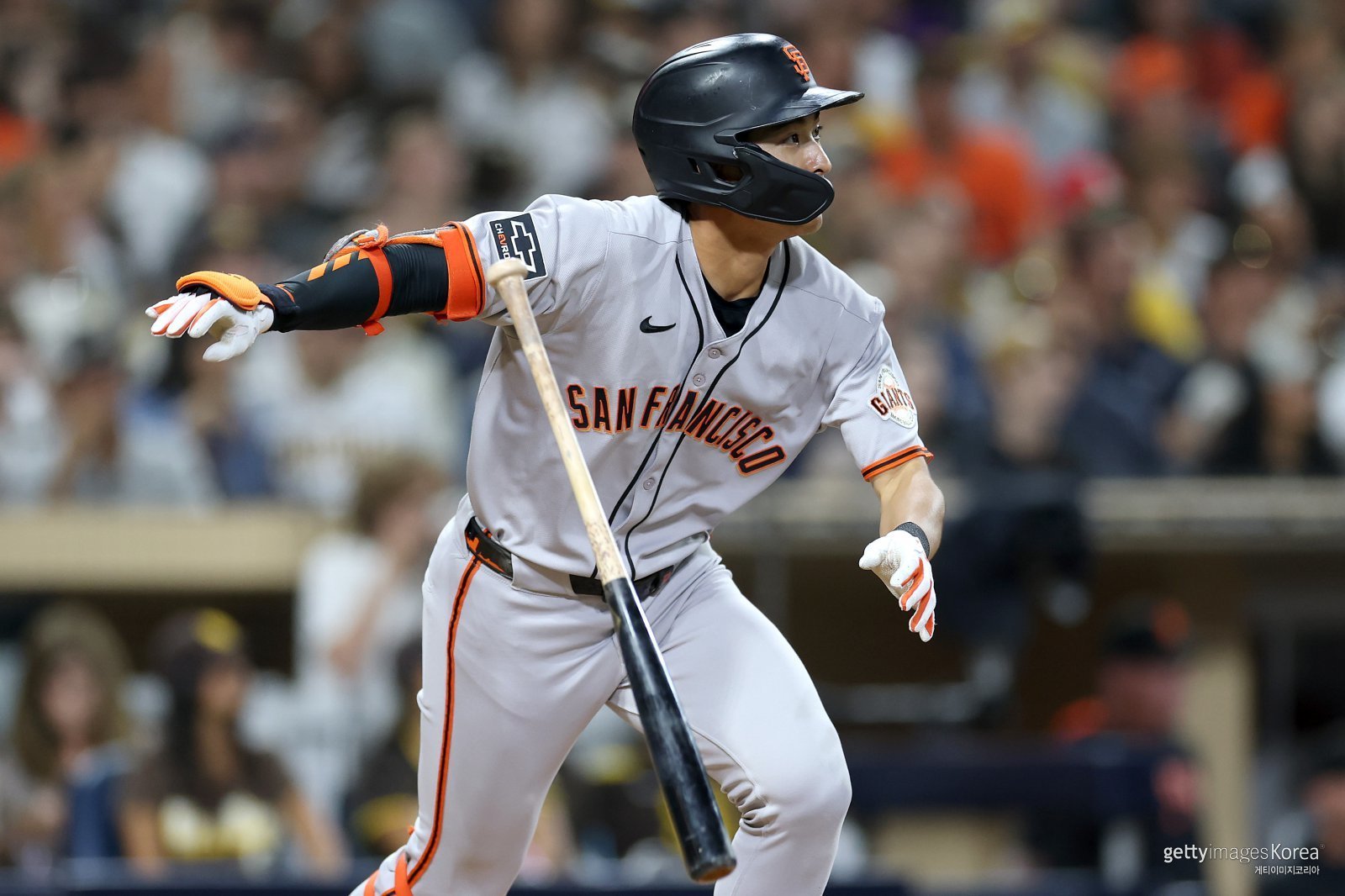 최강 밀워키 필승조 공략 ‘이정후, SF 대역전승의 발판’ : MLBPARK