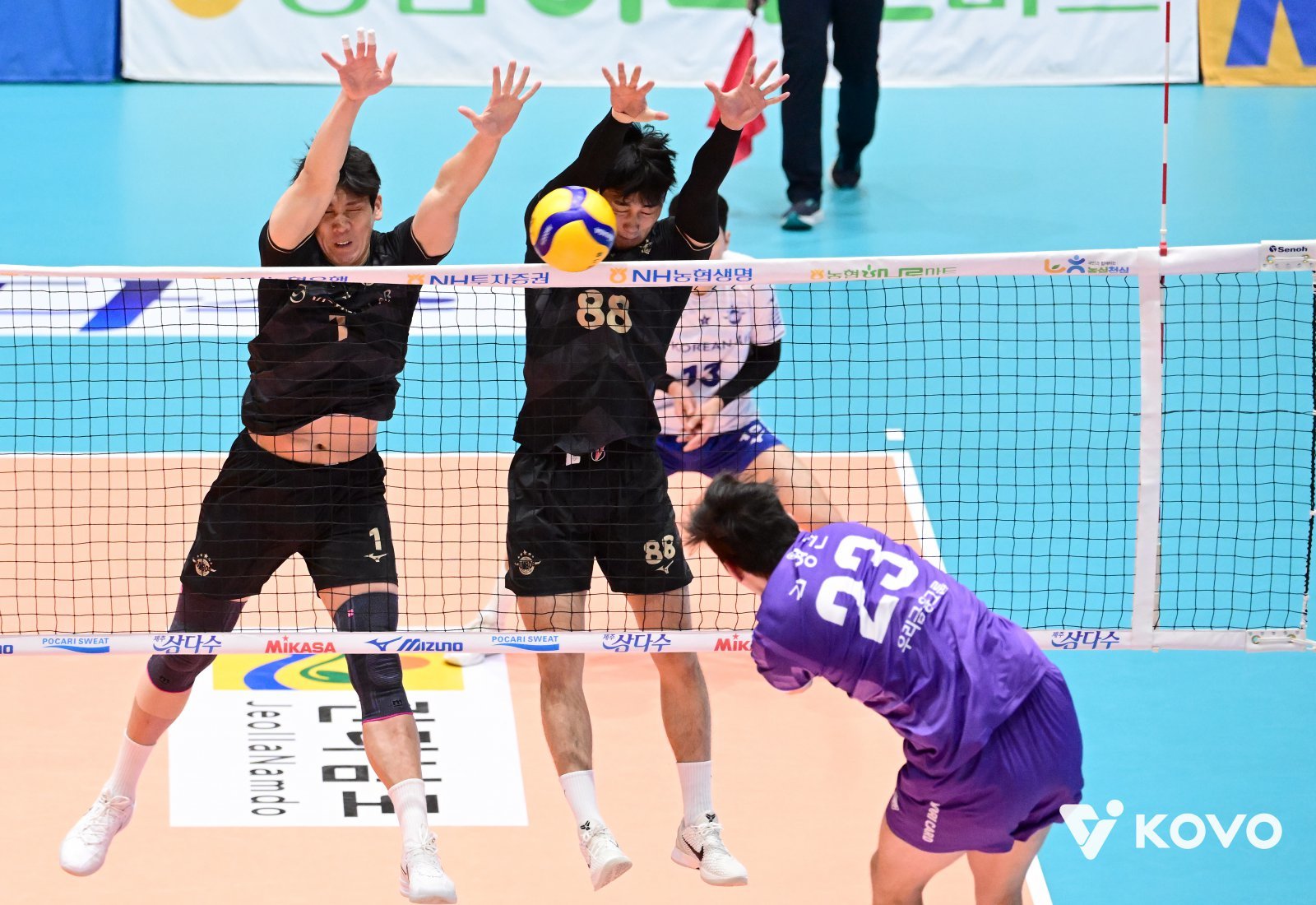 혼돈 끝에 재개된 KOVO컵 남자부…안일한 행정의 대가, 외국인 선수·세계선수권 후보 빠지고 해외 초청팀도 사라졌다｜스포츠동아